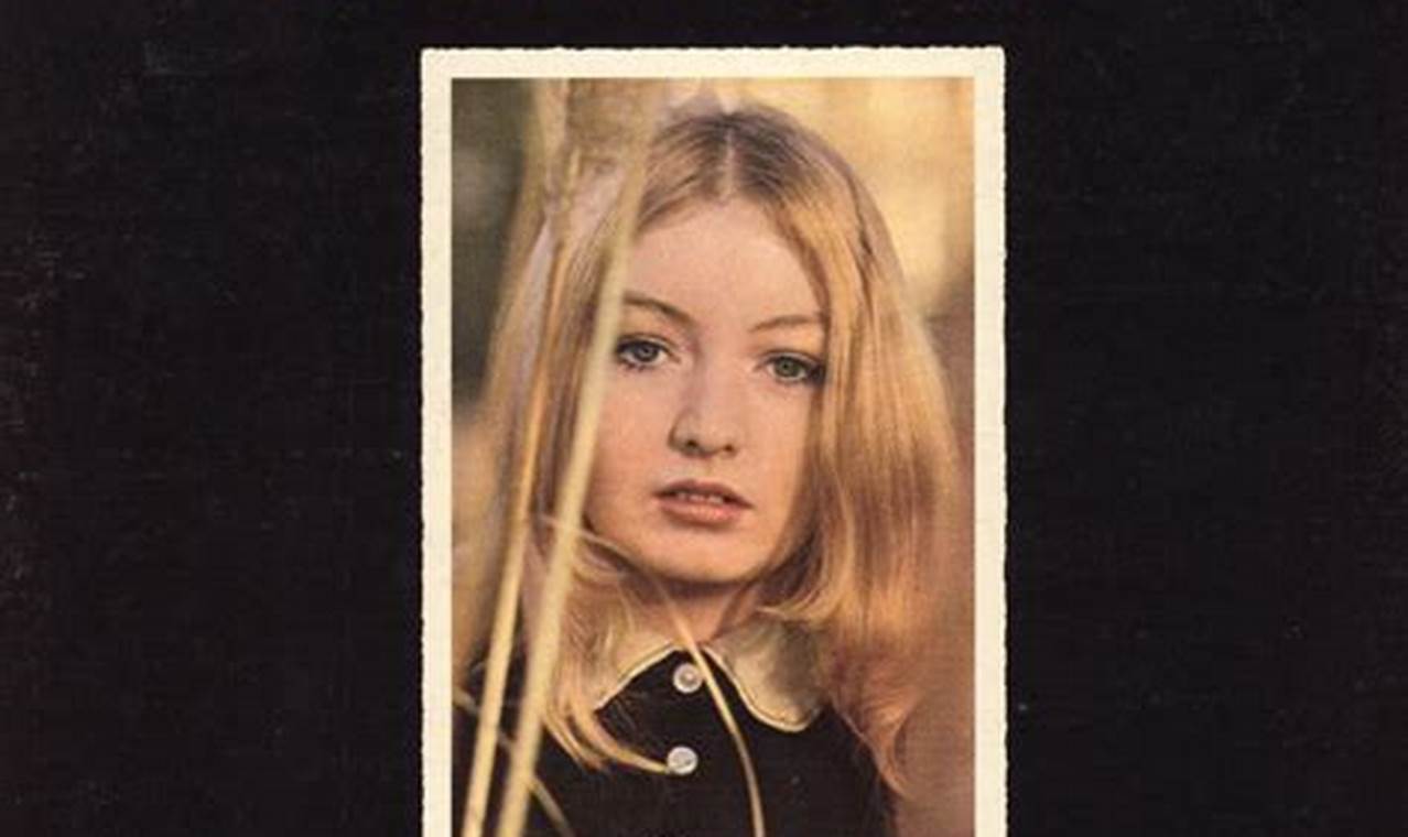 Vintage Mary Hopkin Postcard Album Guide