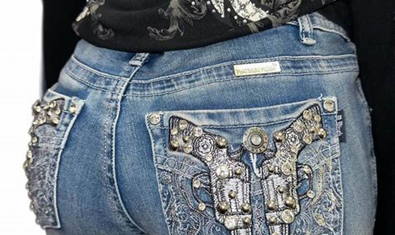 Low-Rise Jeans & The "Tramp Stamp" Trend